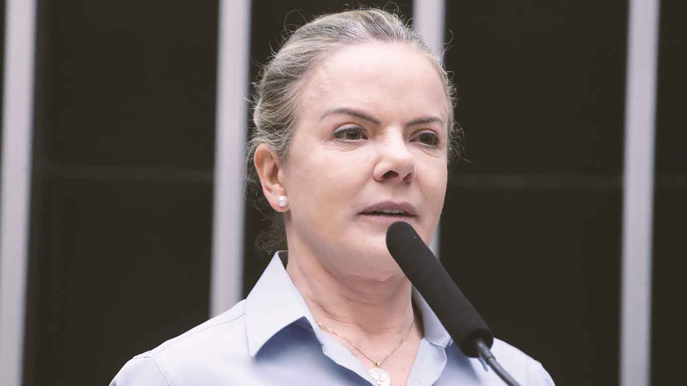 Gleisi Hoffmann defende revogação de Norma do Pix e critica editorial ...